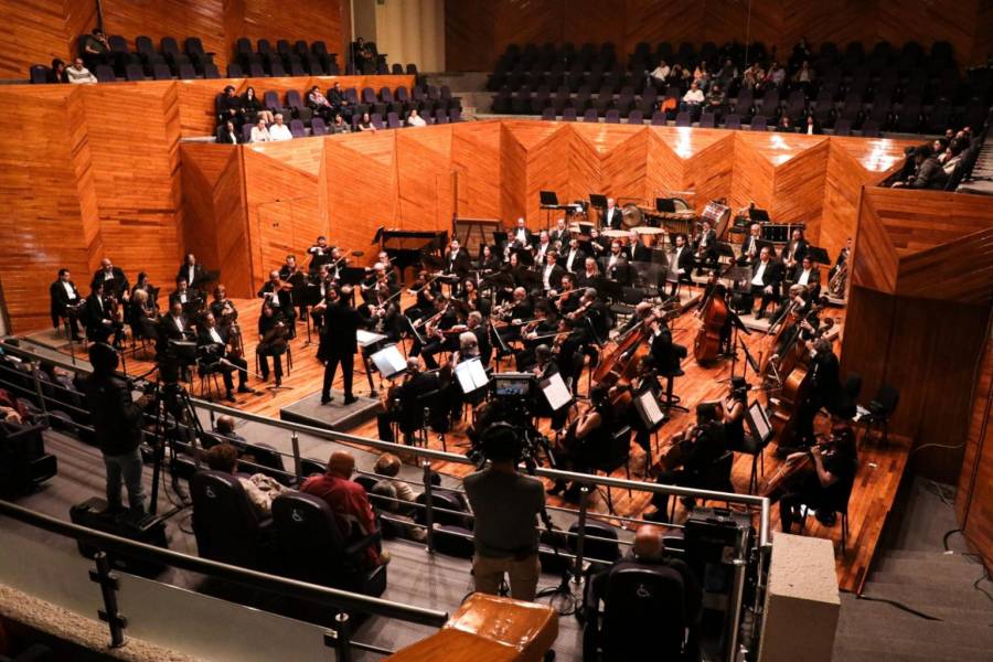 Debuta Roberto Kalb como director huésped junto a la Orquesta Sinfónica ...